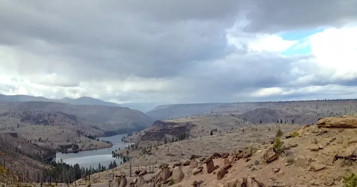 Go Here: Balancing Rocks | The Source Weekly - Bend, Oregon
