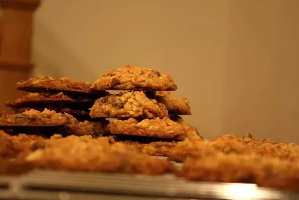 Be eco-friendly with Compost Cookies | Eat My Charlotte