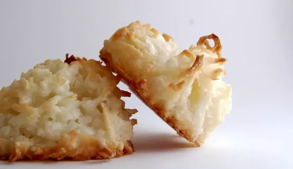 Coconut macaroons | Eat My Charlotte