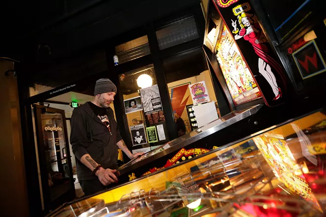 Pinball Revival: Photos of Berserk's and Jedi Alliance's pinball scene ...