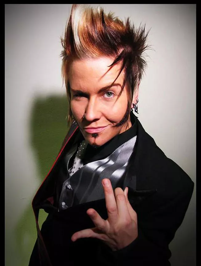 How to Sparkle | A+E