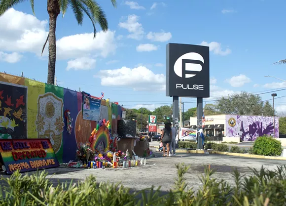 '49 Pulses' – il film documentario sul massacro del Pulse di Orlando ...