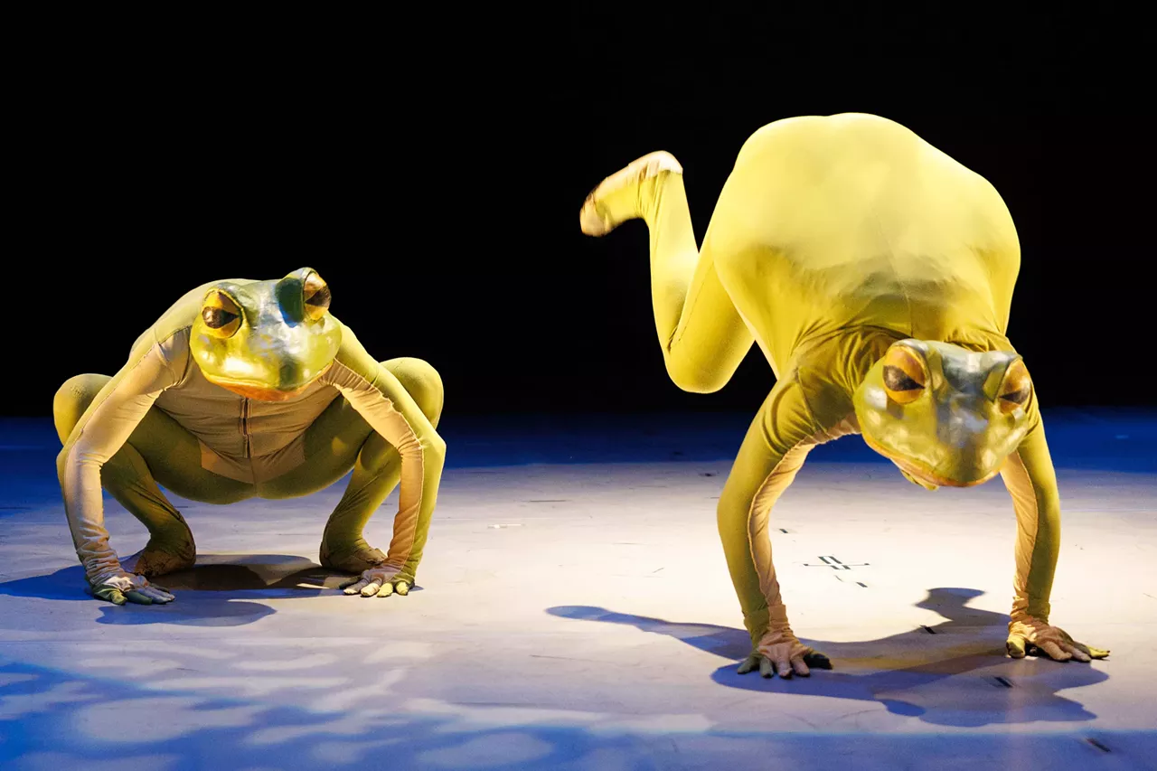The Wordless Animal Dances of ZooZoo Present Smart Theater for All Ages ...