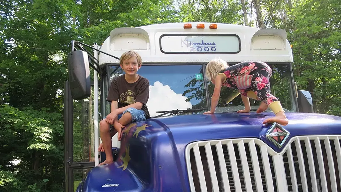 Magic Harry Potter Bus | Seven Days | Vermont's Independent Voice