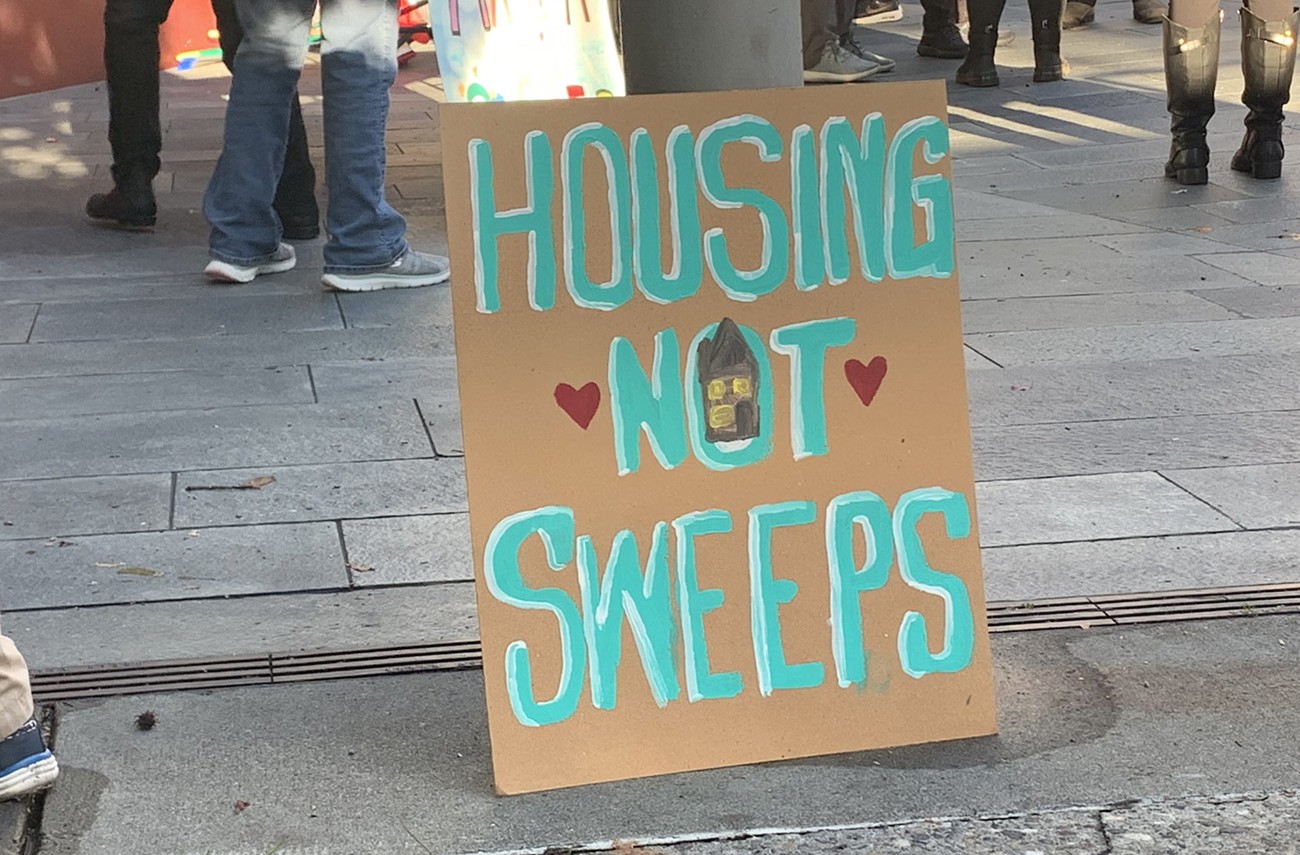 Slog AM: Bezos Sued by Former Housekeeper, Ex Prime Minister of ...